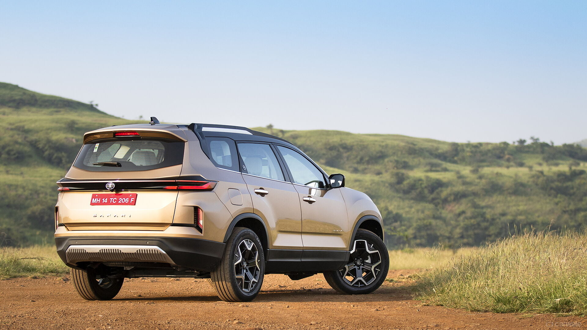 2023 Tata Harrier and Safari Facelift Launched: Check Highlights & Price - Auto Amaze India